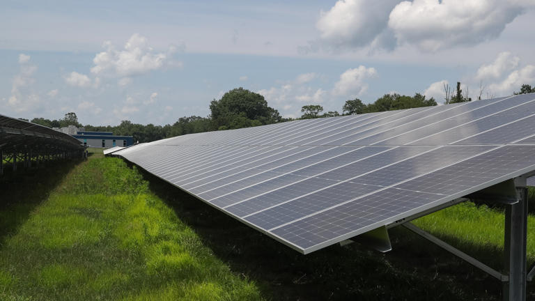 Texas finalizes $1.8B to build solar, battery, and gas-powered microgrids