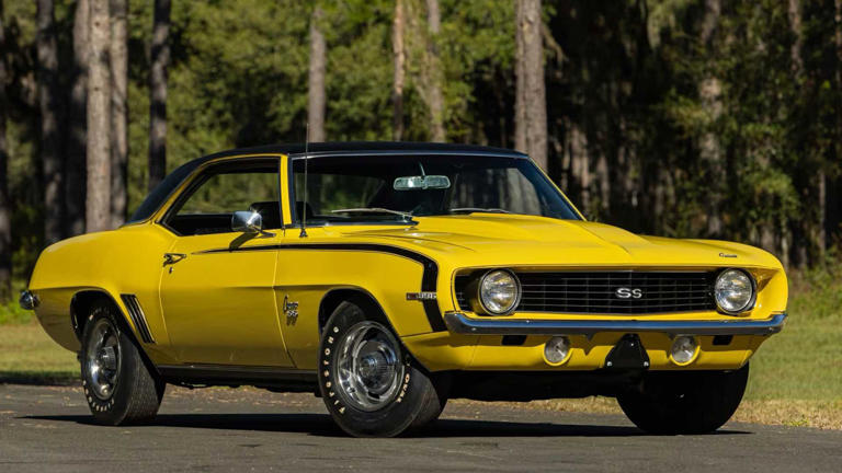 10 big-block muscle cars climbing in value right now