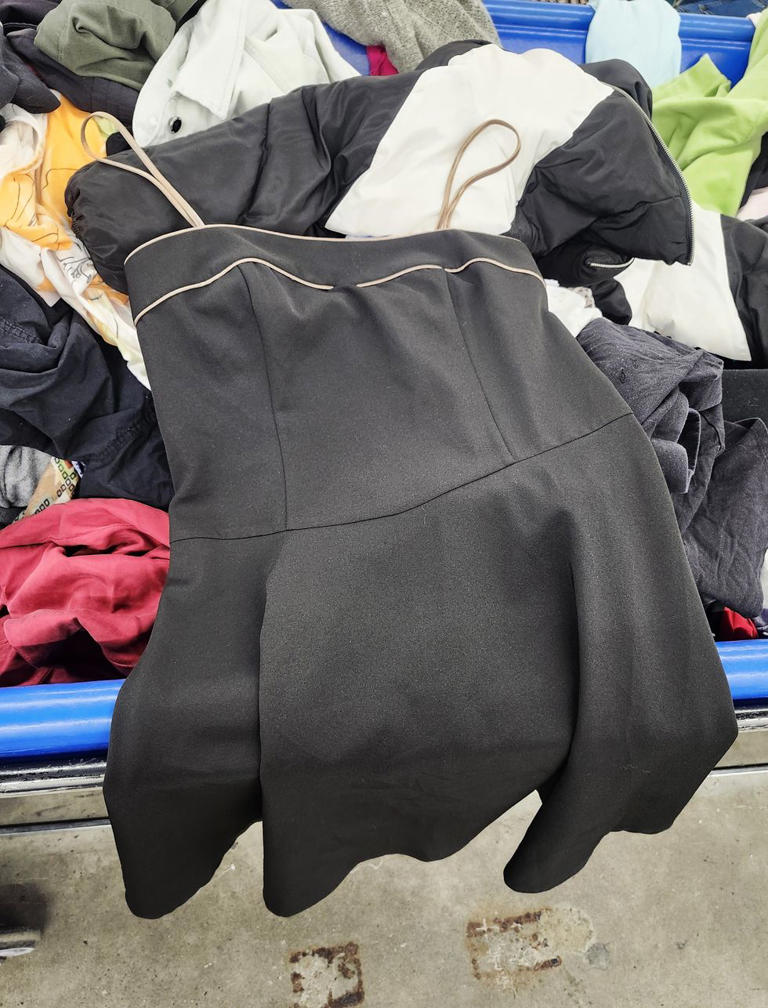 Cet entrepôt Renaissance à Montréal vend au poids à prix ridicule ...