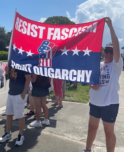 'No Kings' protest rally in Gardens draws over 1,000 along PGA Boulevard