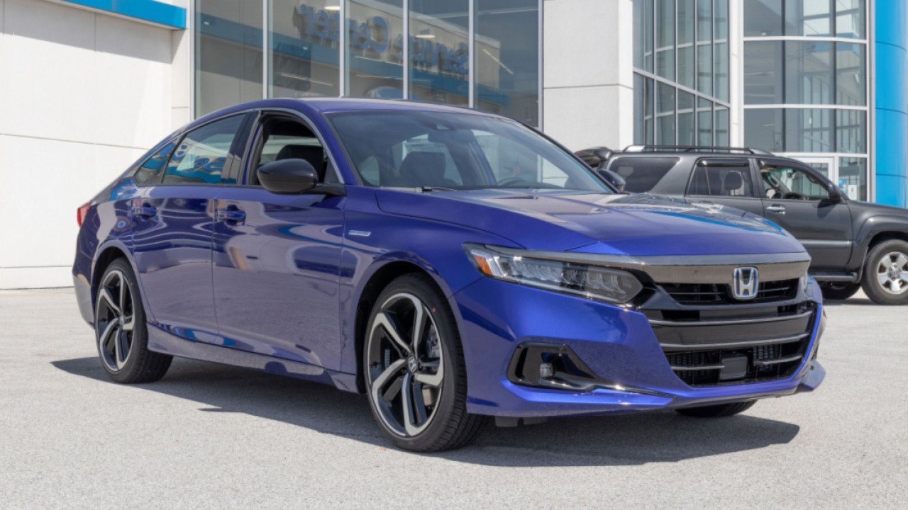 The 10 most dangerous cars to drive in America, according to data