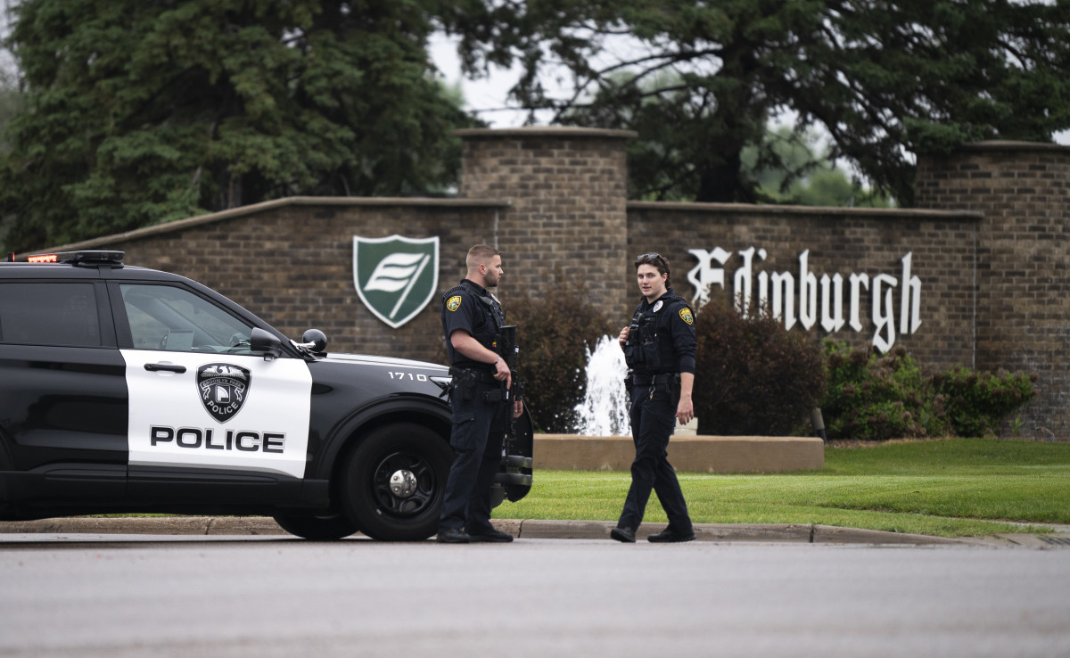 FBI Releases Chilling Photo of Minnesota Suspect Vance Boelter in ...