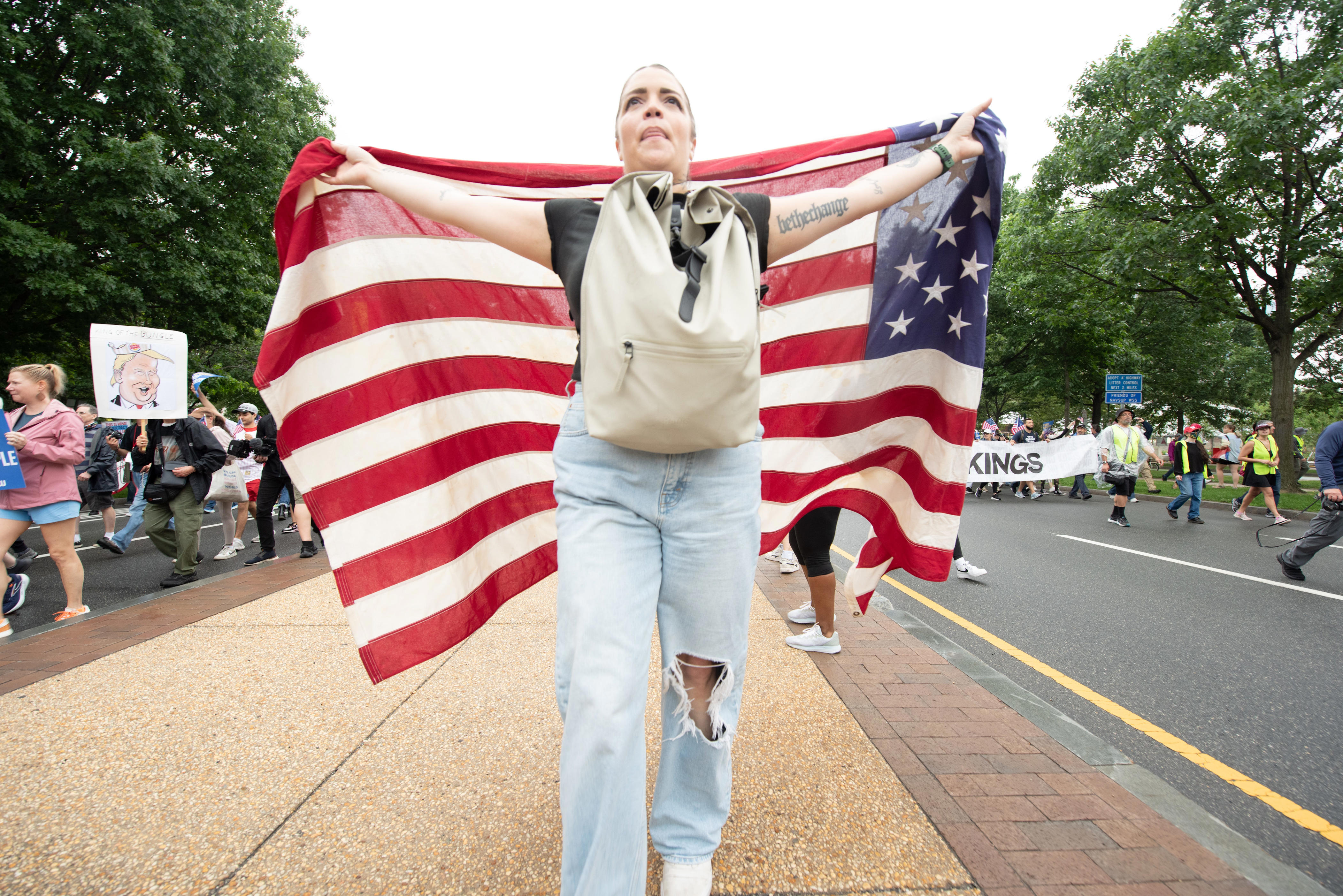 Live coverage: Thousands march in Philadelphia for 'No Kings' protest ...