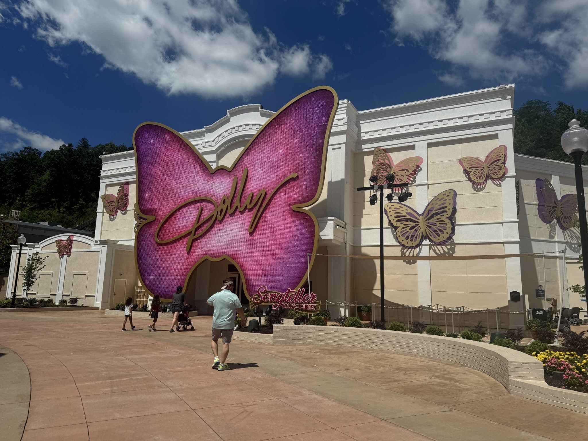 The ultimate Dollywood one day itinerary