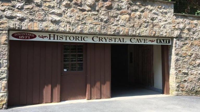 This Fascinating Subterranean Site In Pennsylvania Is A Gorgeous Cave ...