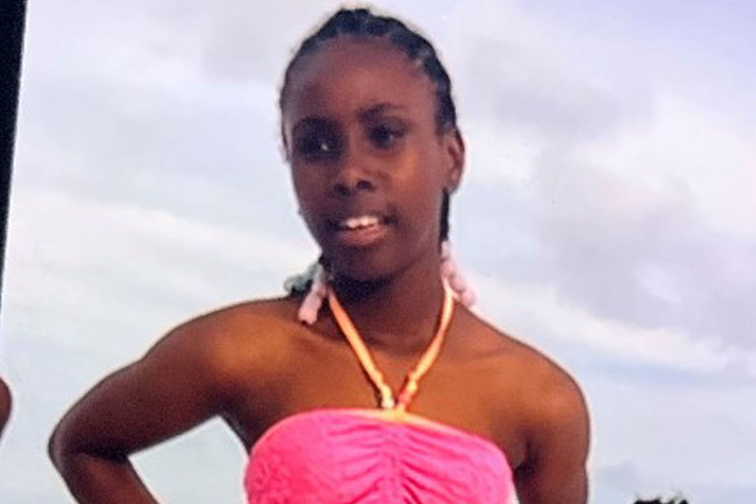 Family Tried to Go After Girl, 10, Who Disappeared While Swimming on ...