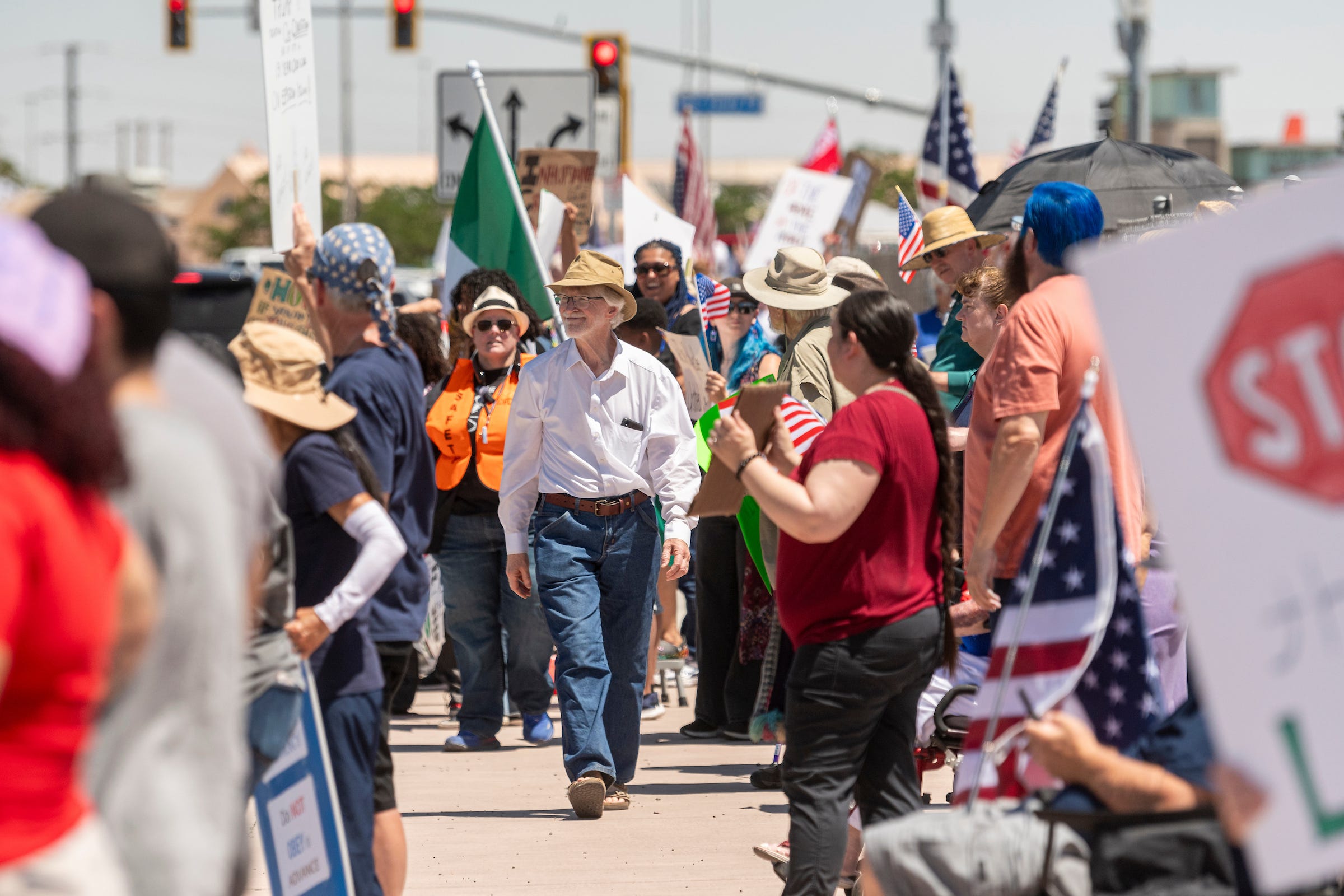 Roughly 1,000 join 'No Kings Day' protest in Victorville