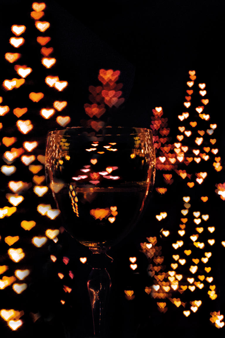 I created custom camera bokeh by shaping my lens aperture – here's the ...