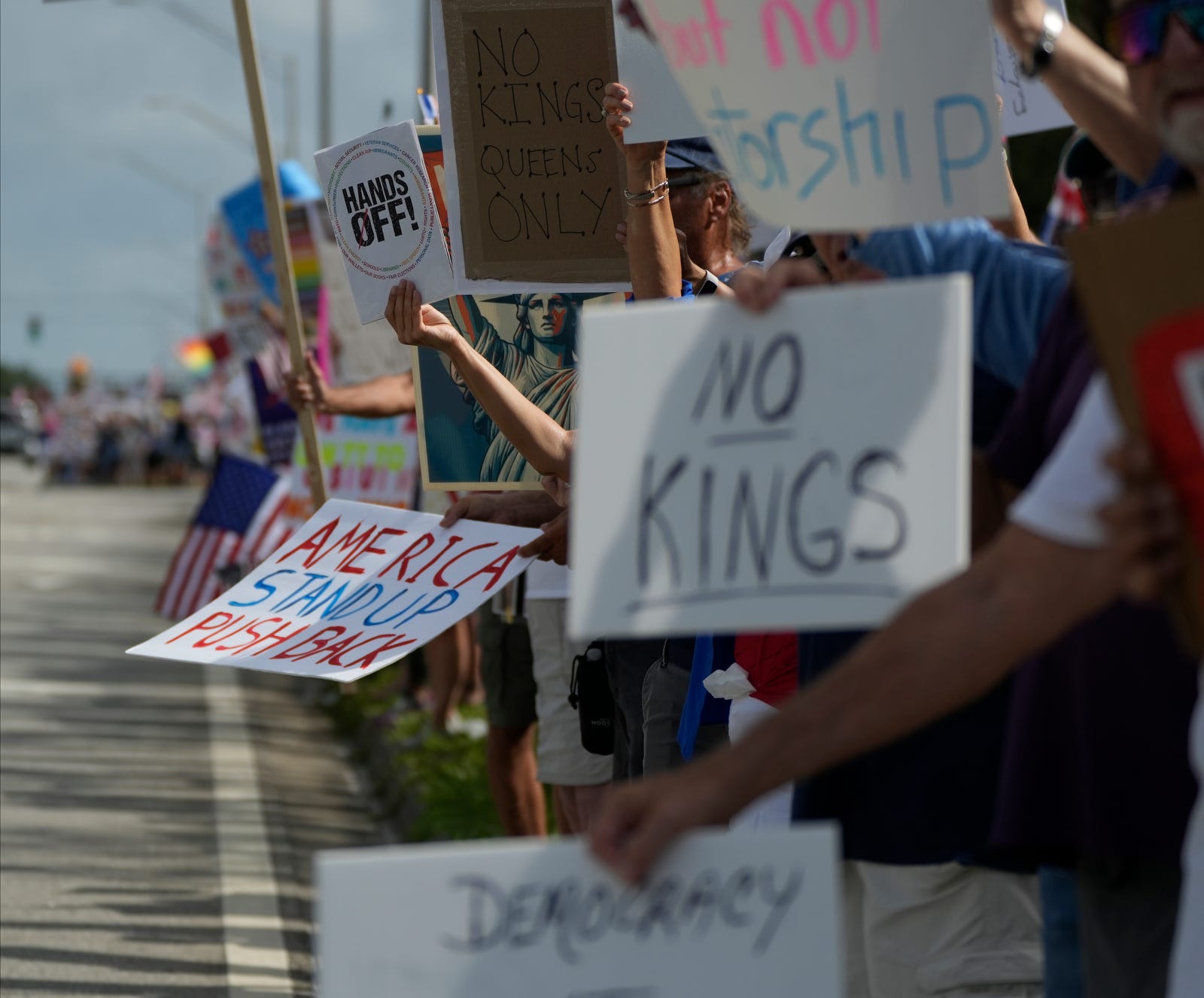 Is there a 'No Kings' protest March 28? Over 100 protests in Florida
