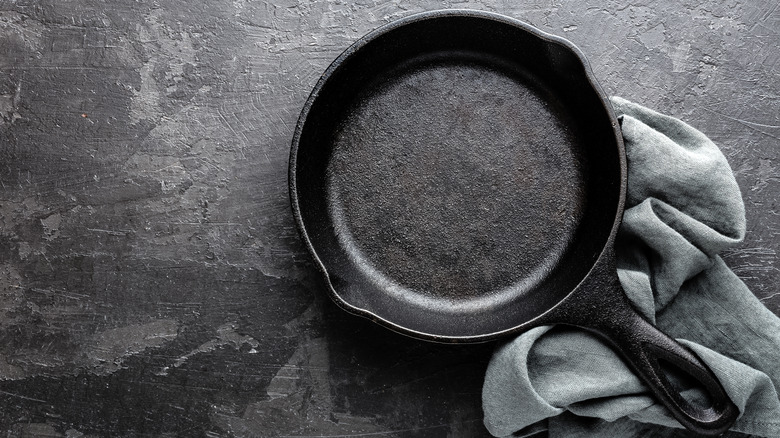 What You Should Consider Before Buying A Cast Iron Skillet