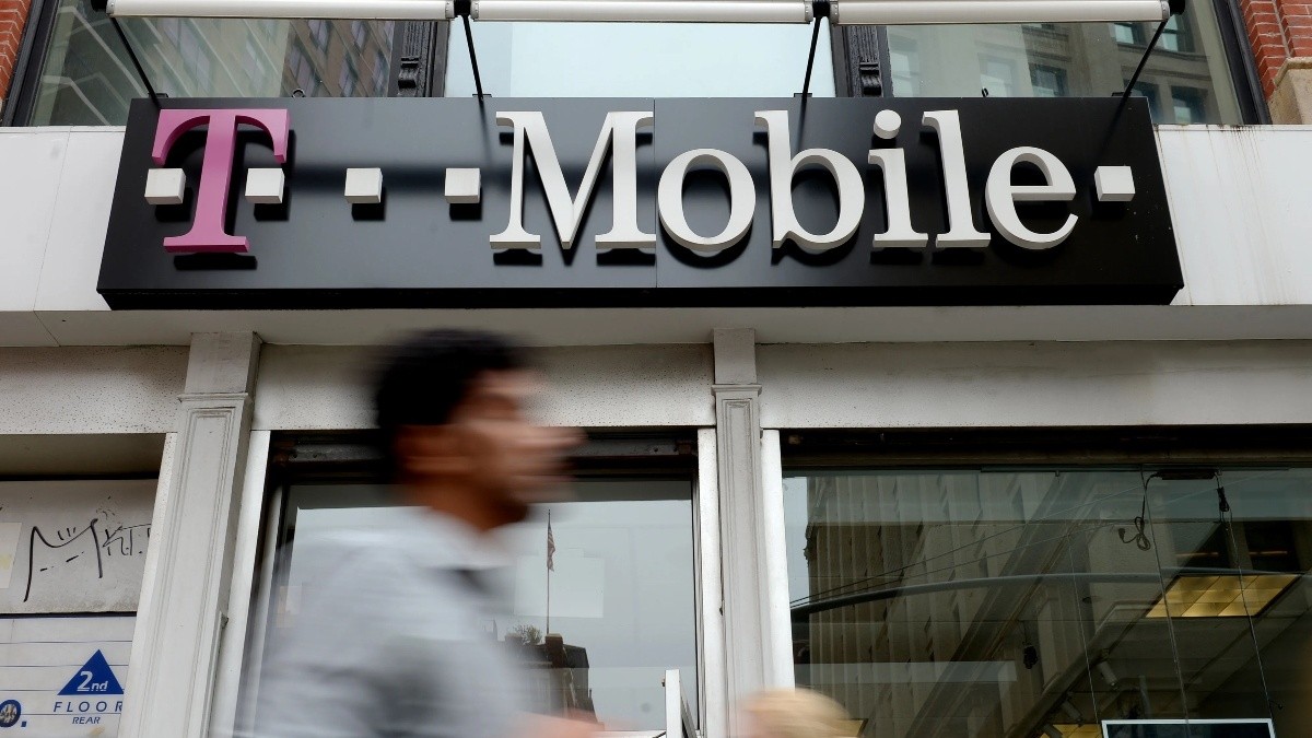 AT&T and now T-Mobile? This much is known about alleged theft of 64 ...