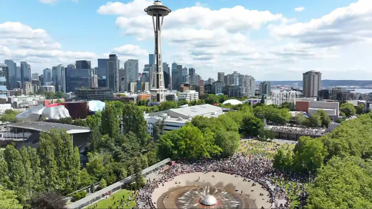 ‘One of the largest protests in Seattle history’: No Kings rallies ...