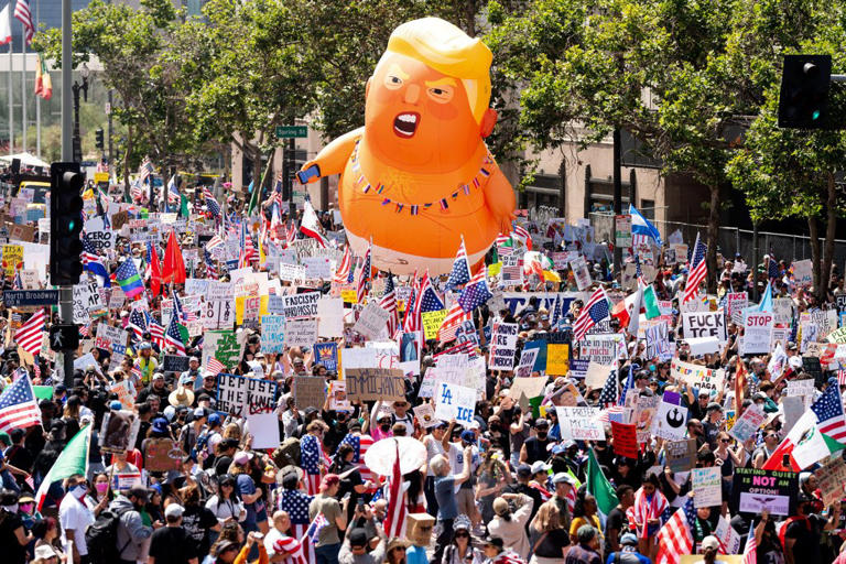 'No Kings' rallies across Bay Area and U.S. draw thousands to protest ...