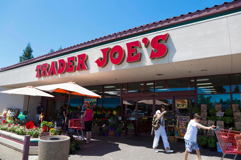 Is Trader Joe's Really Cheaper Than an Average Grocery Store in 2025 ...