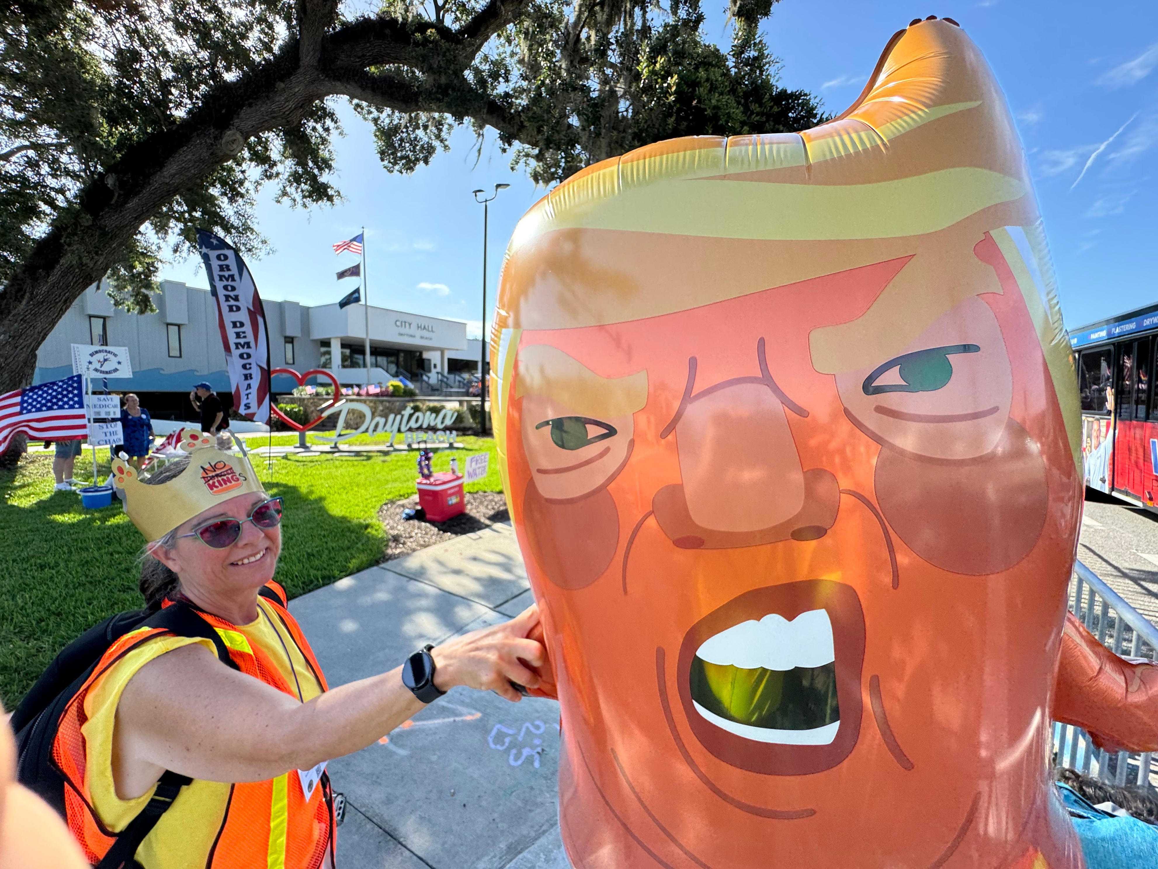 'No Kings Day' in Jacksonville: See live coverage from national day of ...