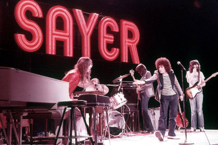 Leo Sayer on childhood summers in Ireland: 'I always feel at home when ...