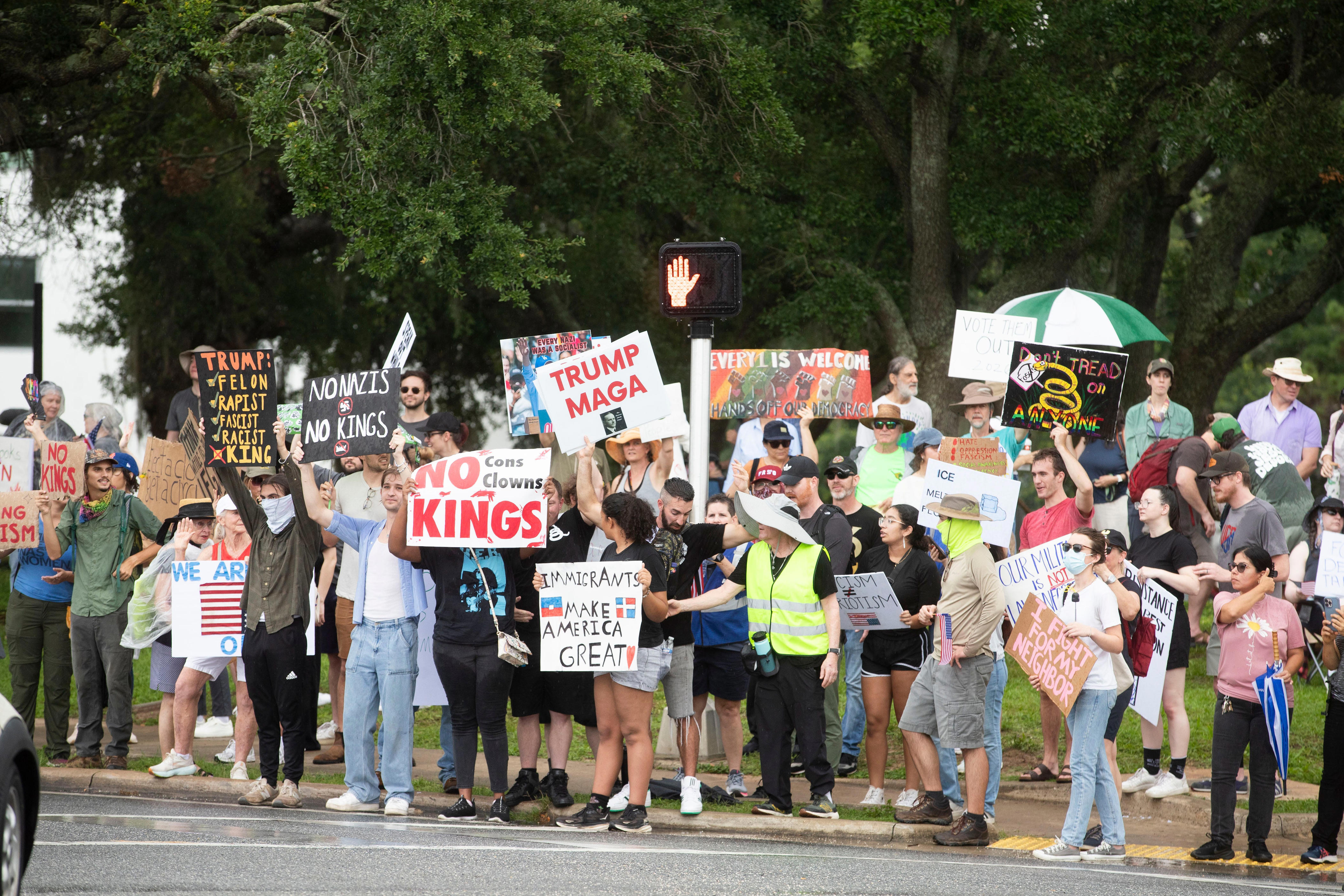 Bill Cotterell: Don’t get your hopes up for a third party