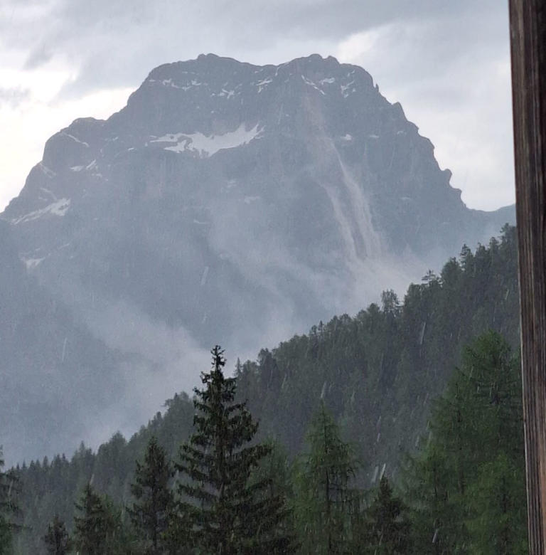 Grande frana sulla Croda Marcora, tra San Vito e Cortina