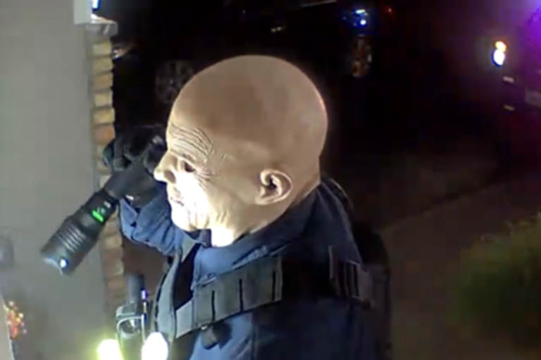 Minnesota shooter wore creepy mask FBI images show amid Vance Boelter ...