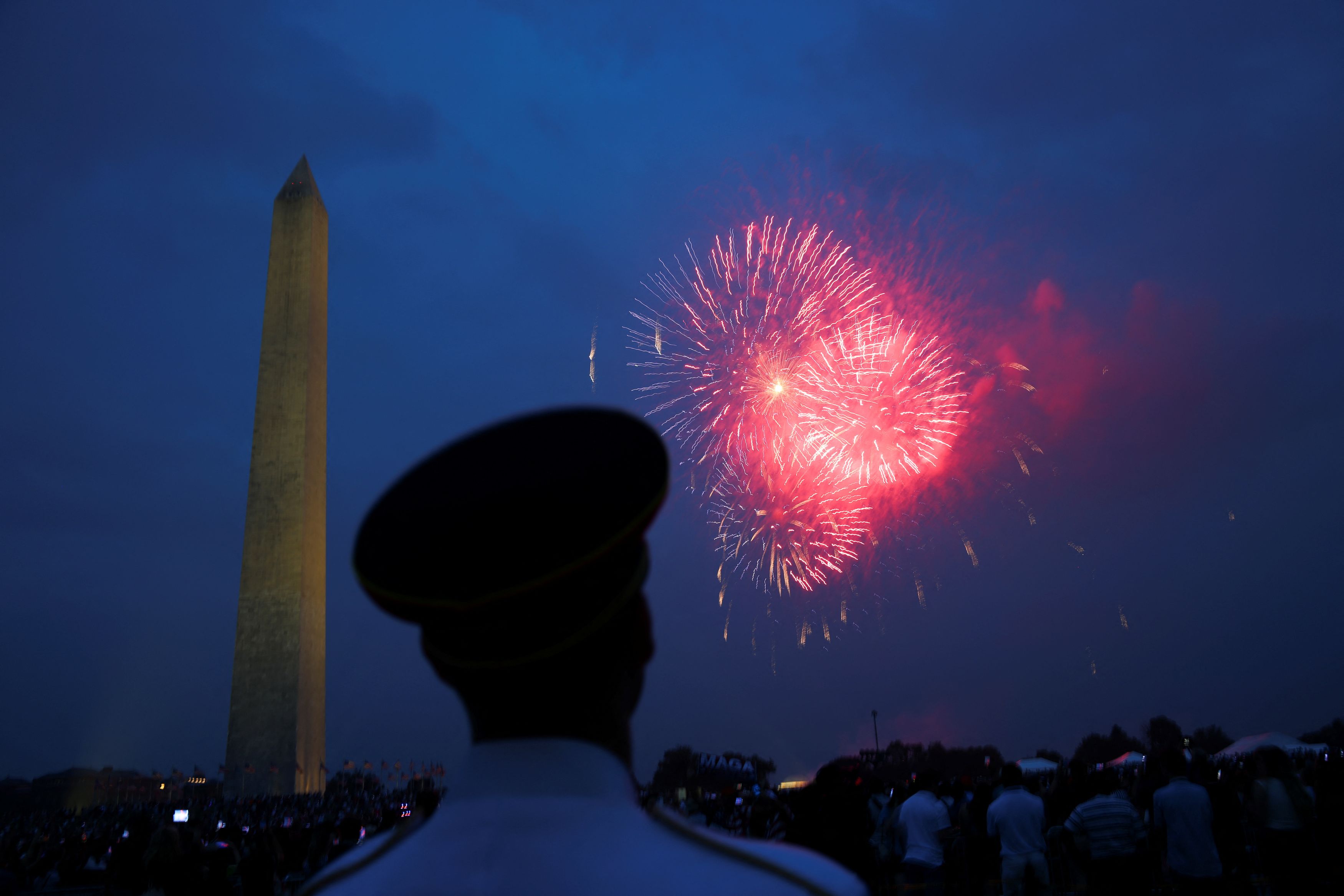 At military parade, Trump praises Army’s legacy and fireworks light D.C ...