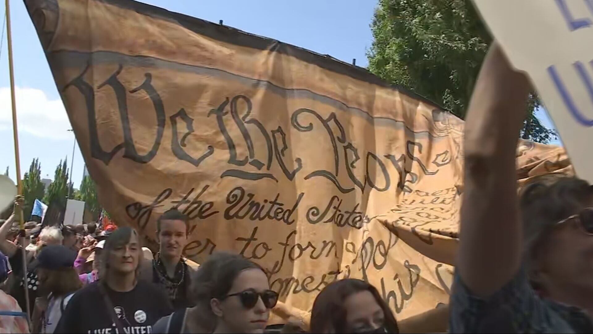 ‘One of the largest protests in Seattle history’: No Kings rallies ...