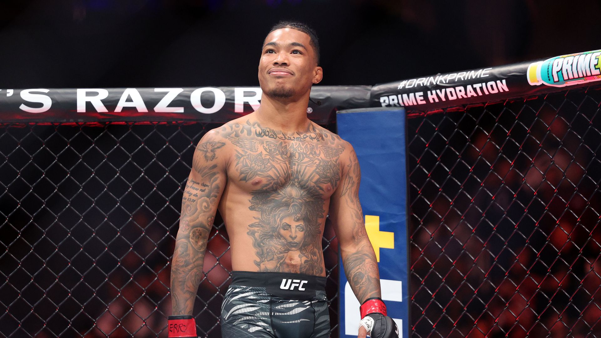 UFC Atlanta video: Malcolm Wellmaker faceplants Kris Moutinho with one ...