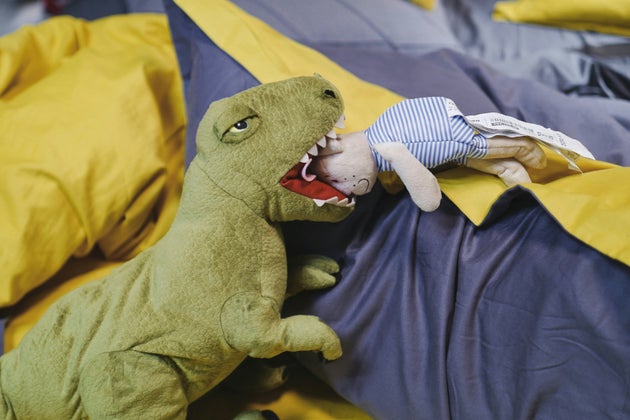 Parents Are Trying Wild Hacks To Get Kids To Sleep – Here's What Really ...
