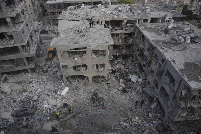 Israel and Iran trade strikes for a third day as hundreds reported dead