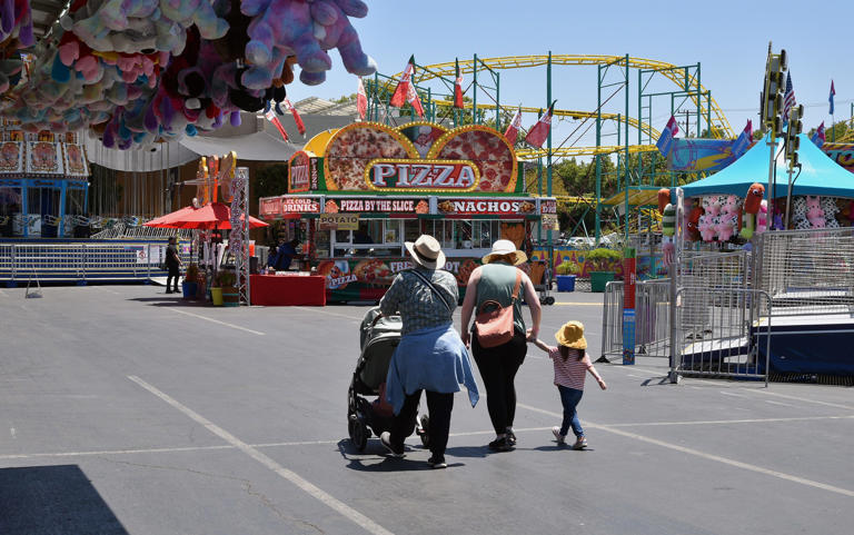 Hot air balloon rides join favorite attractions as Alameda County Fair ...