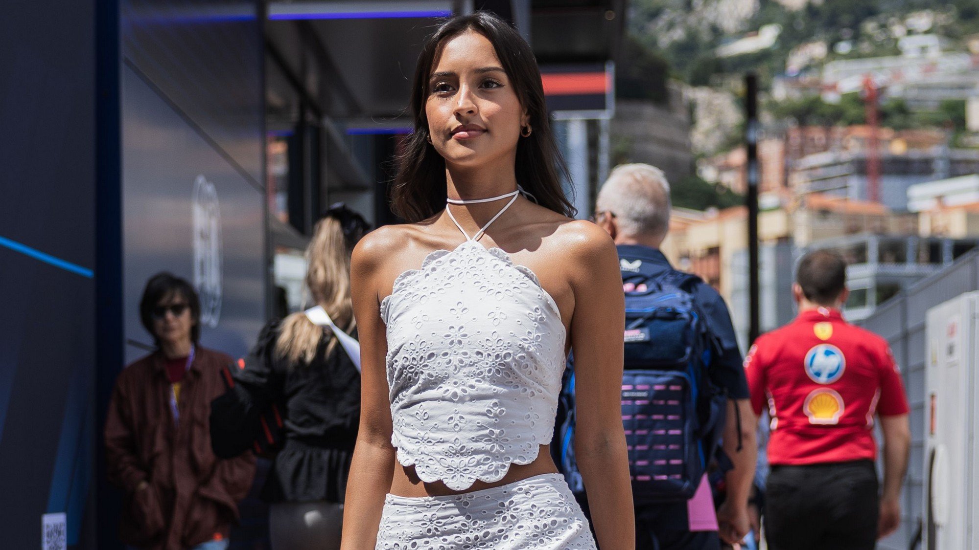 Alexandra Saint Mleux, qui est la fiancée très influente du pilote de ...