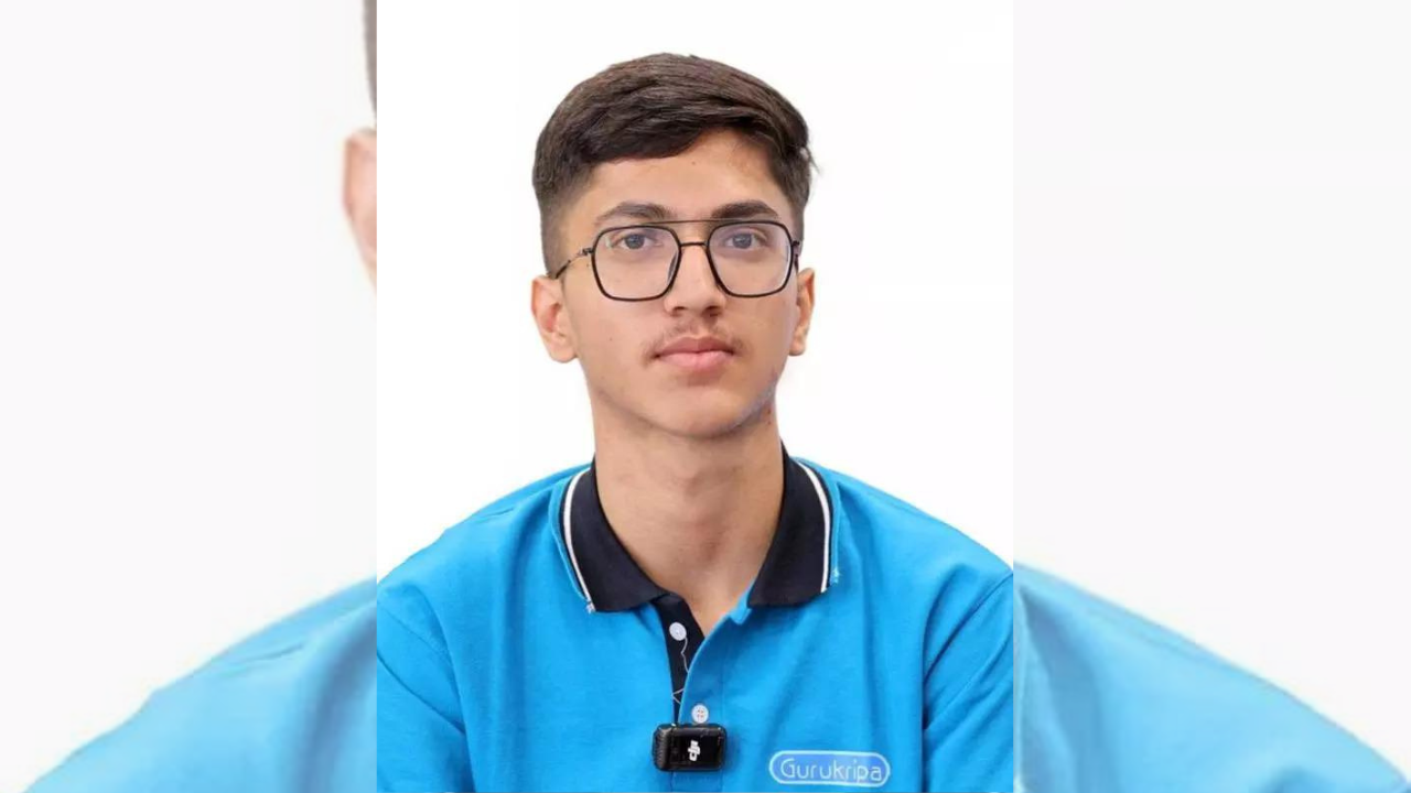 NEET-UG 2025 topper Mahesh Kumar breaks language barrier: Hindi-medium student from Hanumangarh ...