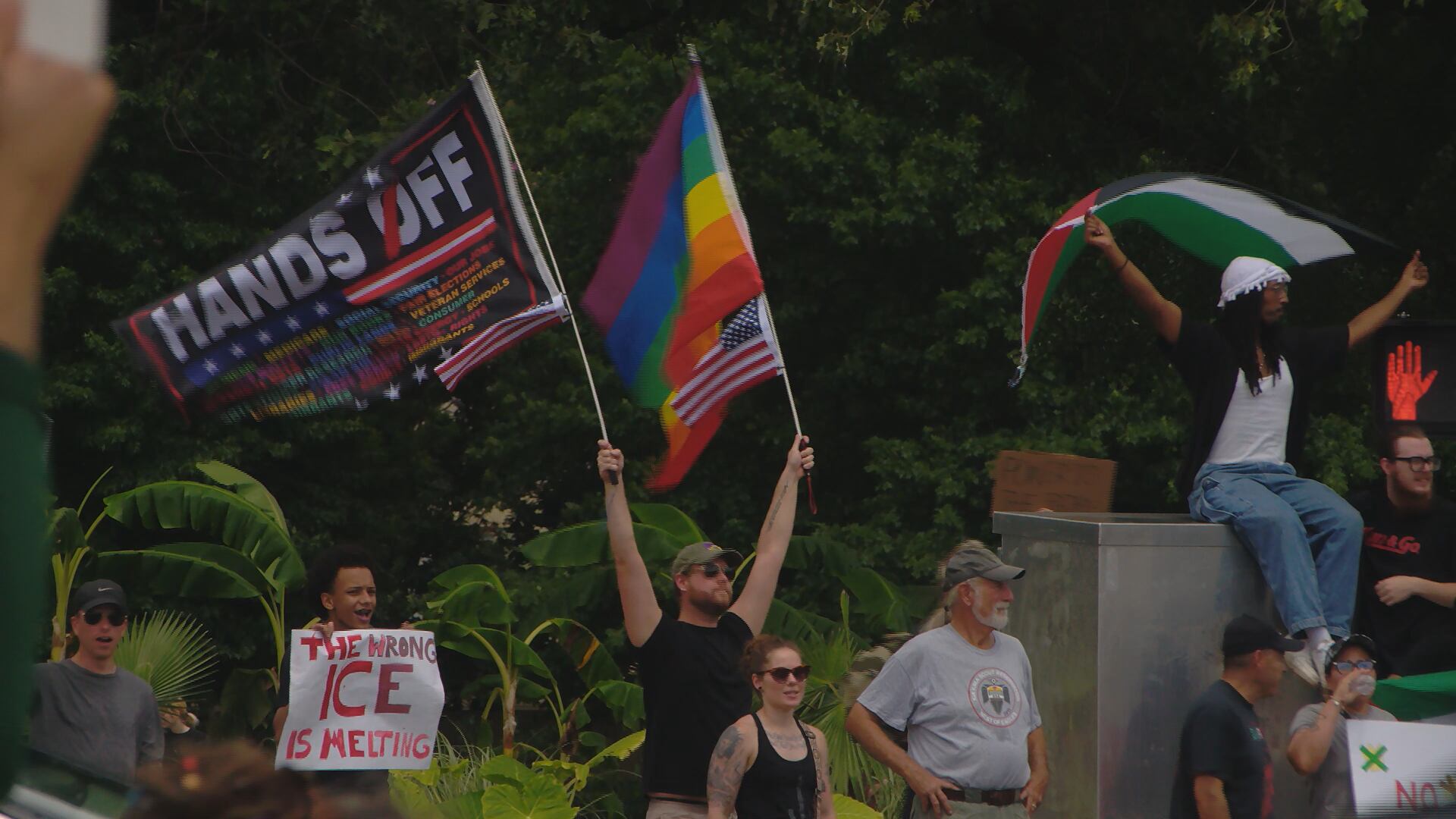 Memphis joins in on nationwide ‘No Kings’ protests across the country