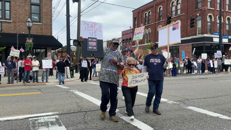 Protestors rally against Trump administration at ‘No Kings’ protests ...