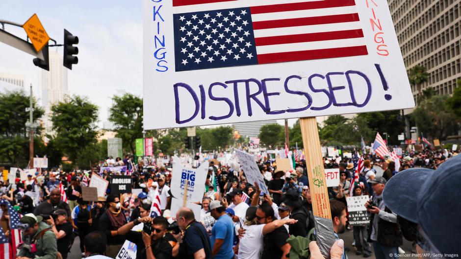 US: Trump stages military parade amid 'No Kings' protests