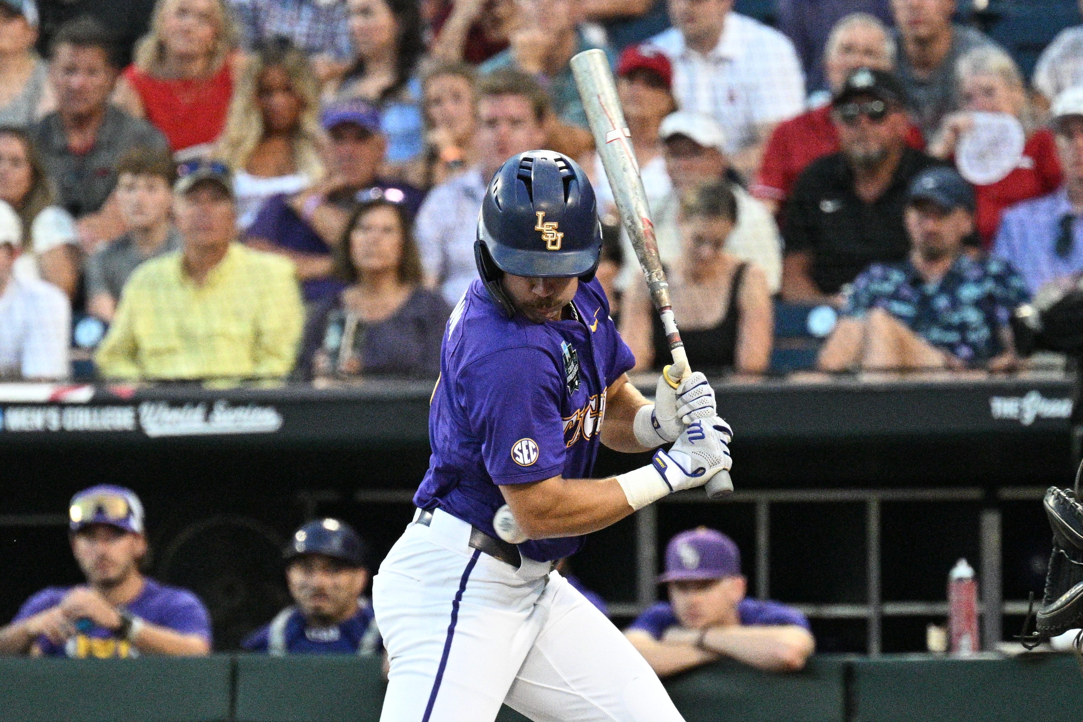 LSU baseball takes early lead, coasts to win v Notre Dame – Game highlights