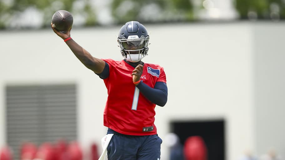 Cam Ward Throws 50-Yard Touchdown at Titans Practice