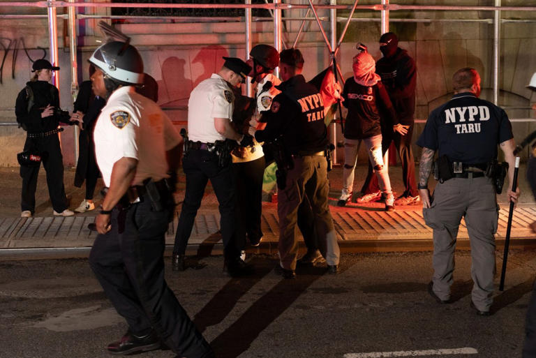 Portland, Ore., police declare anti-ICE protest a ‘riot’