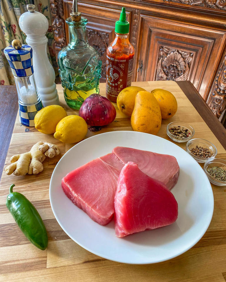Fish Lovers - Yellowfin Tuna With Spicy Mango Salsa