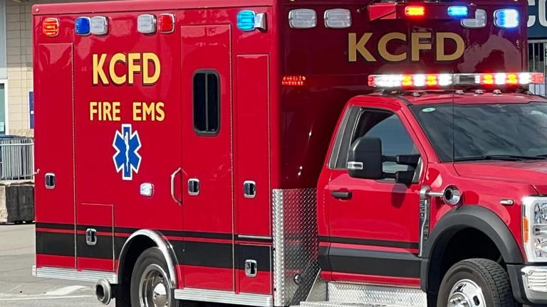 1 dead, 1 critically injured after RV fire in Kansas City