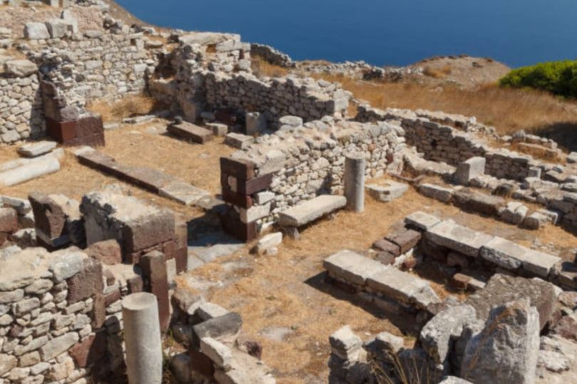 Greece left 'devoid' of UK tourists as Brits 'leave' island in droves