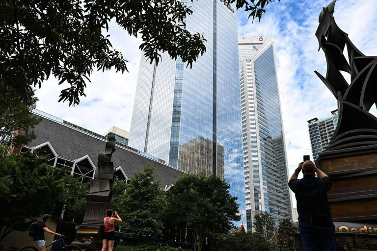 Wells Fargo secures name in Charlotte skyline with sign installation