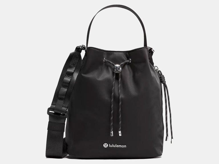 The Best Bucket Bags for Beach Vacations, Day Trips, and Nights Out