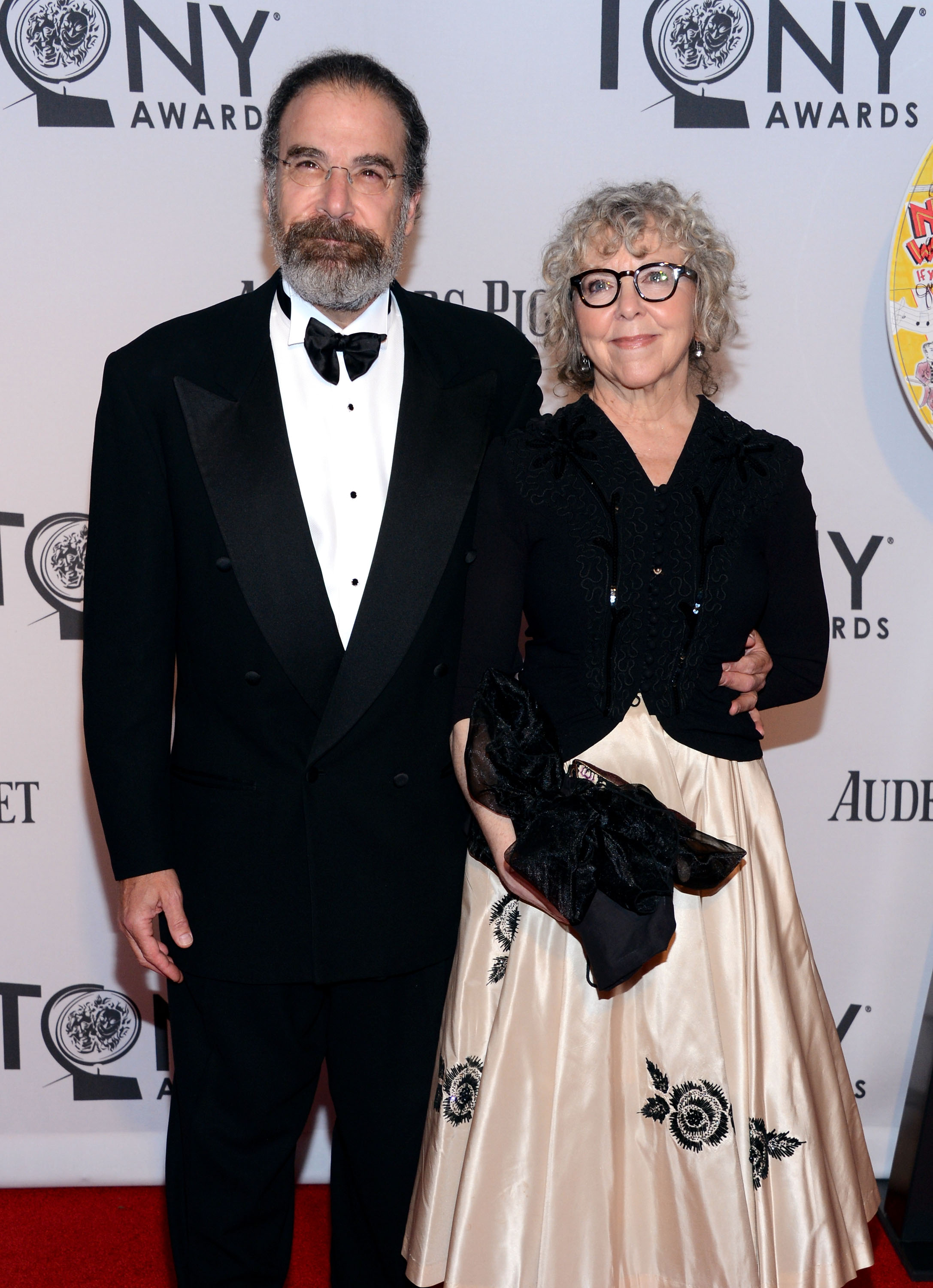 Mandy Patinkin made a bold move on first date with wife Kathryn: ‘I ...