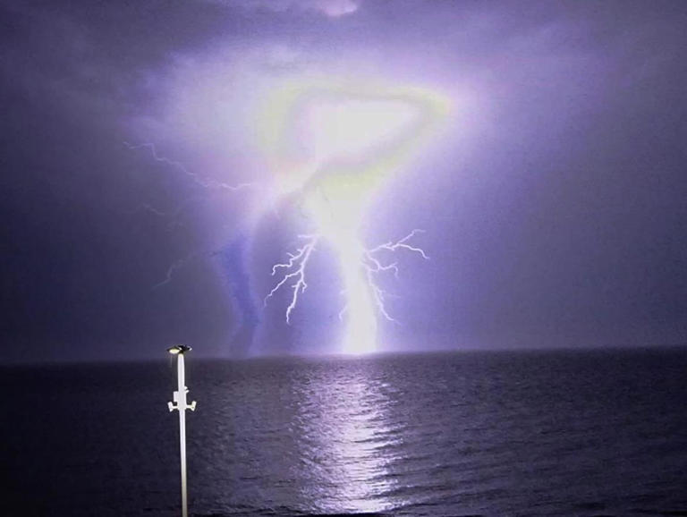Amazing pictures of lightning storm over Hastings