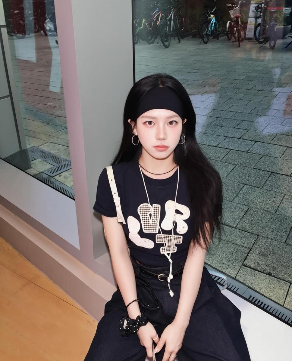 “Is that true? Luv is true”…임채현, 깊어진 눈빛→여름 저녁 거울 셀카