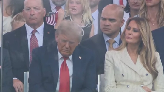 Viral photo shows Trump napping at birthday parade: ‘Americans paid ...