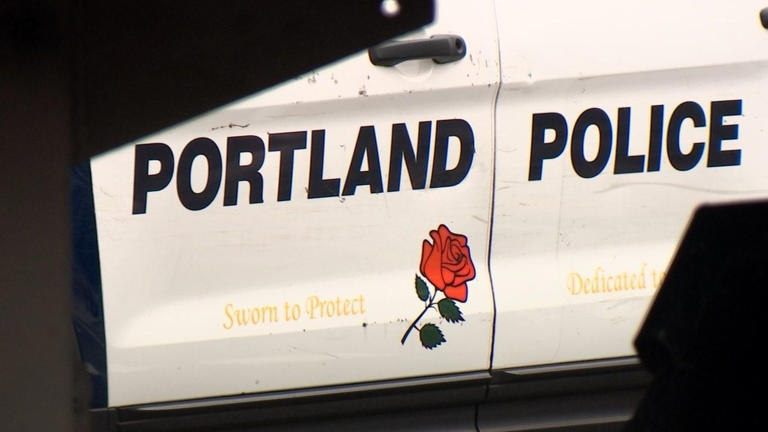 Bicyclist killed during crash with car in northeast Portland