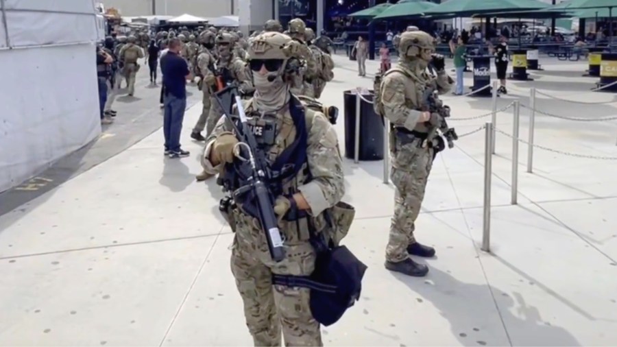 Dozens of heavily armed ICE agents swarm popular L.A. County swap meet
