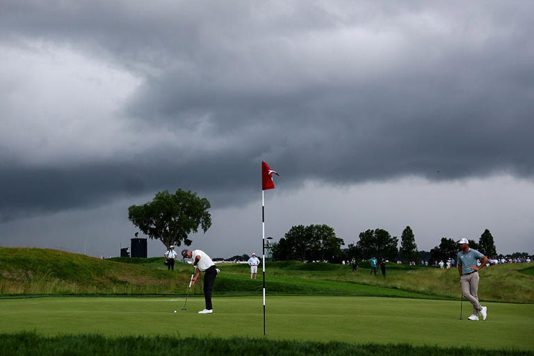 2025 US Open: J.J. Spaun drains 64-foot putt to win after a soggy ...