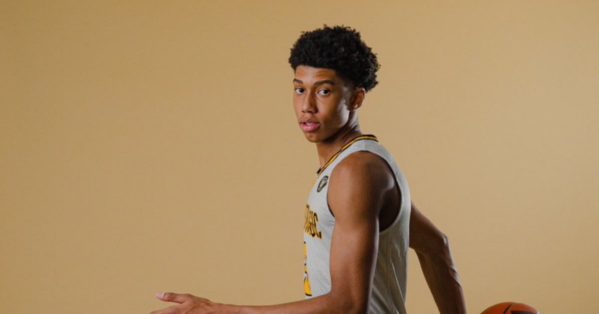 Kentucky Reaches Out to Elite 2027 Forward Bruce Branch